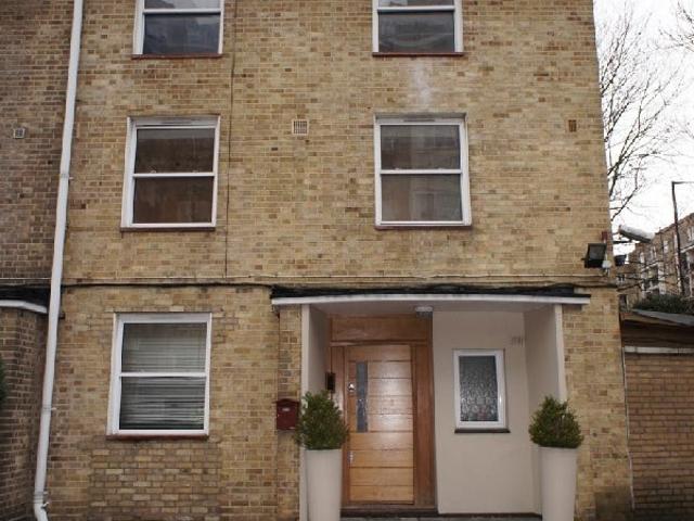 Apartment at Boydell Court, Greater London