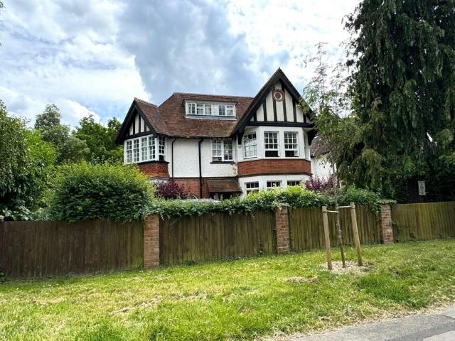 Apartment at Boyn Hill Avenue, Maidenhead