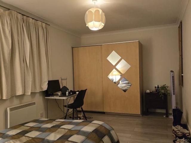 Apartment at Boardwalk Place, Greater London