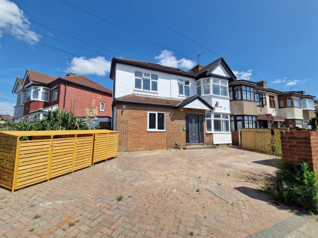 Apartment at Boleyn Avenue, Greater London