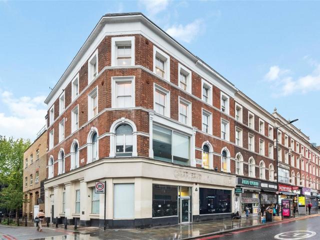 Apartment at Boleyn Road, Greater London