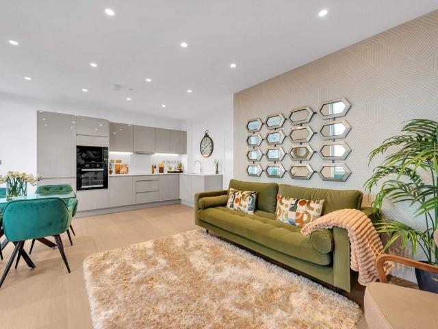 Apartment at Bollo Lane, Greater London