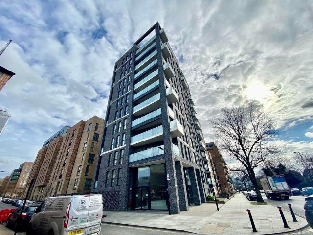 Apartment at Bollo Lane, Greater London