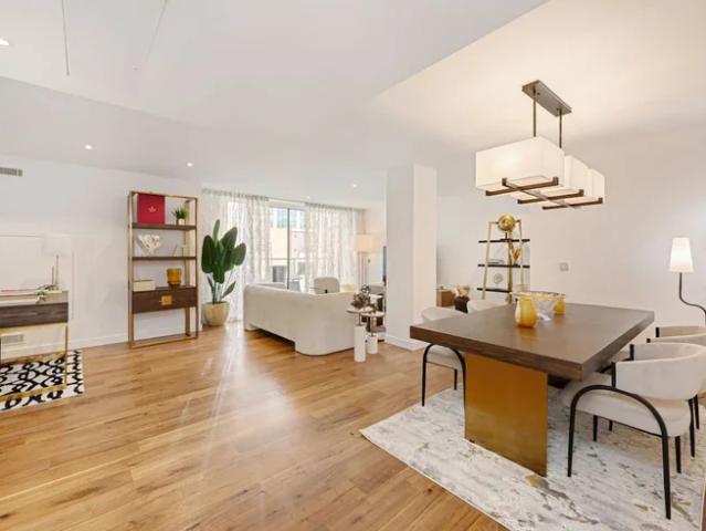 Apartment at Bolsover Street, City of Westminster