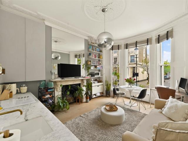 Apartment at Bonchurch Road, Greater London