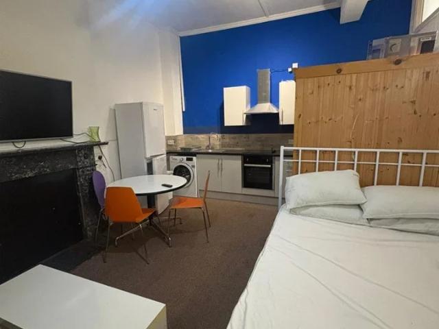 Apartment at Bond Street, Kirklees