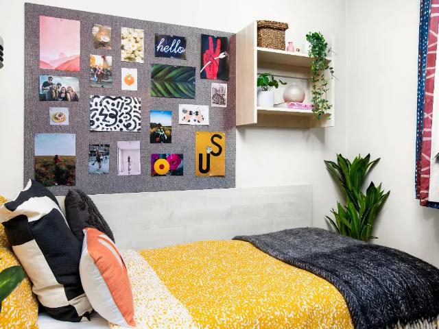 Apartment at Bond Street South, Bristol