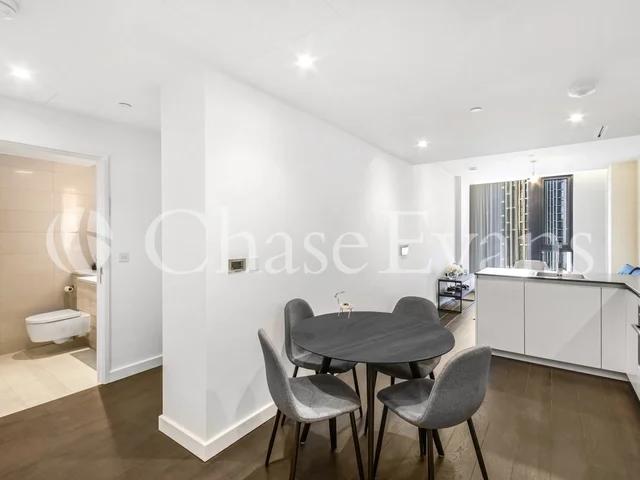 Apartment at Bondway, Greater London