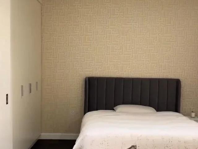 Apartment at Bondway, Greater London