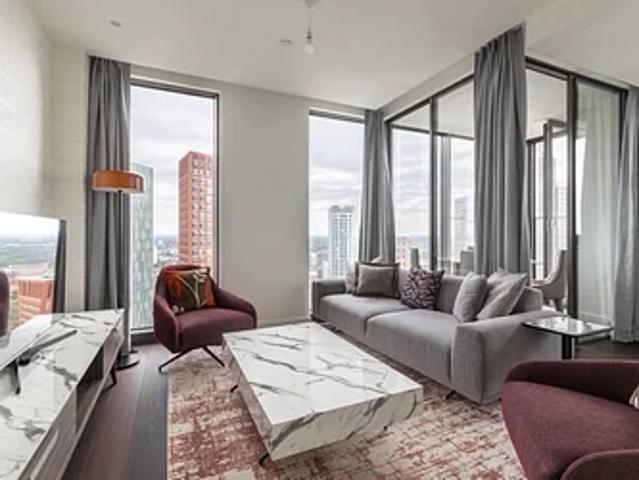 Apartment at Bondway, Greater London