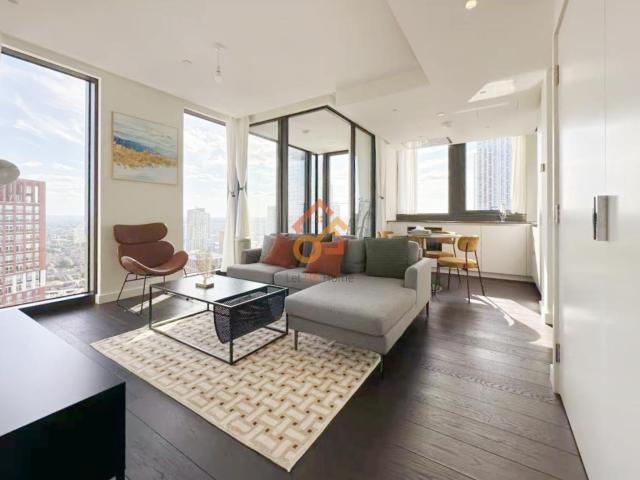 Apartment at Bondway, Greater London