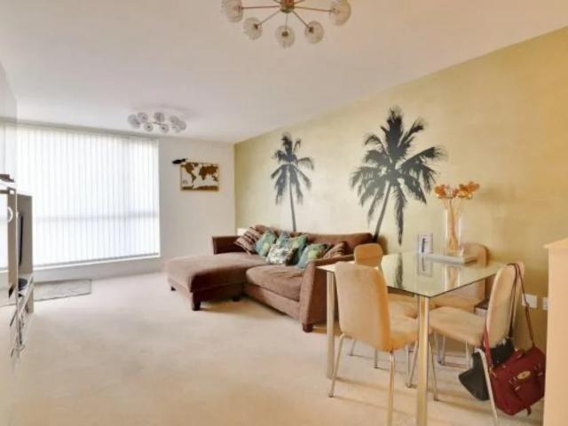 Apartment at Bonfire Corner, Portsmouth