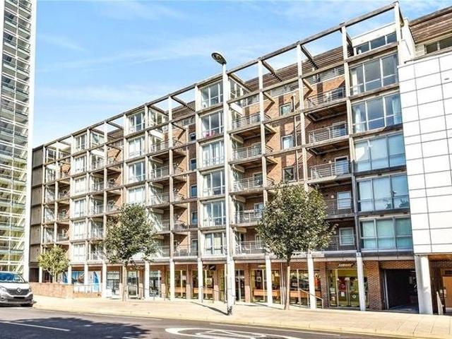 Apartment at Bonfire Corner, Portsmouth