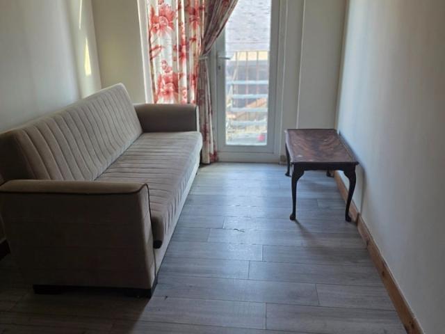 Apartment at Bonnersfield Lane, Greater London