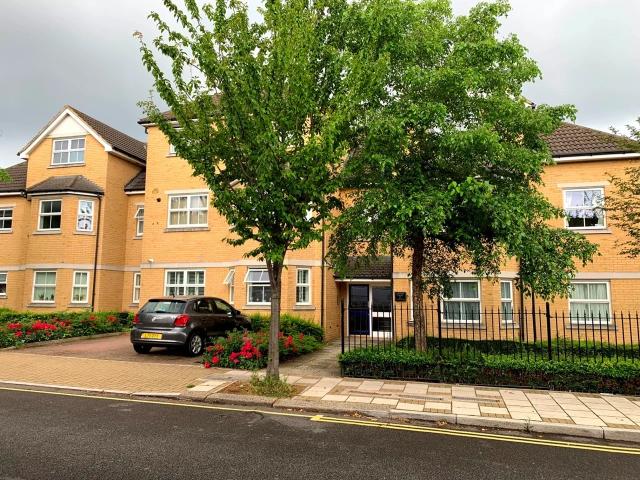 Apartment at Bonnersfield Lane, Greater London
