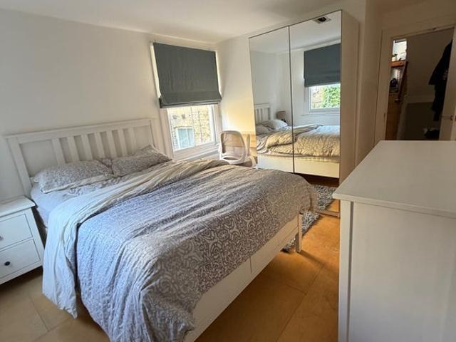 Apartment at Bonnington Square, Greater London