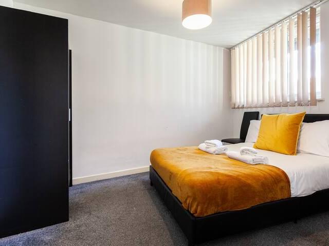 Apartment at Booth Street West, Manchester