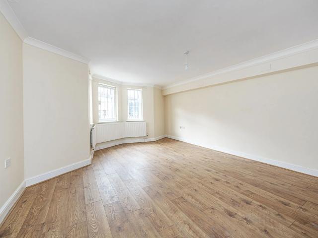 Apartment at Boreham Close, Greater London