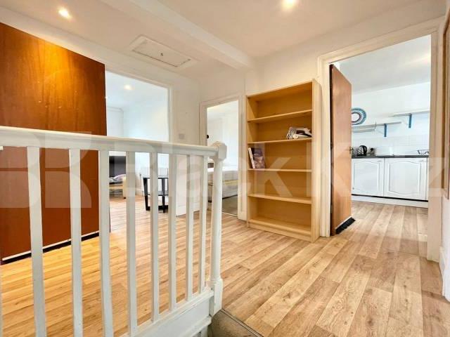 Apartment at Borough High Street, Greater London