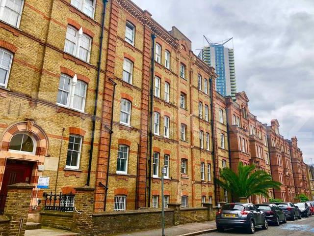 Apartment at Borough High Street, Greater London