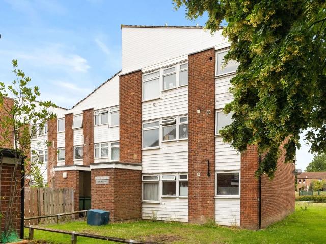 Apartment at Borland Road, Greater London