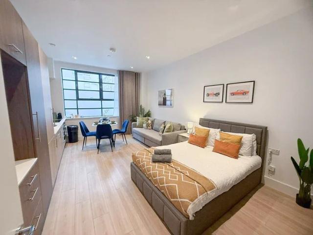 Apartment at Boscobel Street, City of Westminster