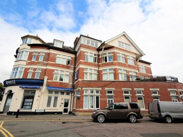 Apartment at Boscombe Spa Road, Bournemouth
