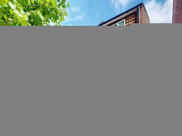 Apartment at Boston Road, Greater London