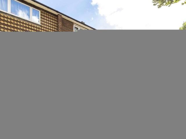 Apartment at Boston Road, Greater London