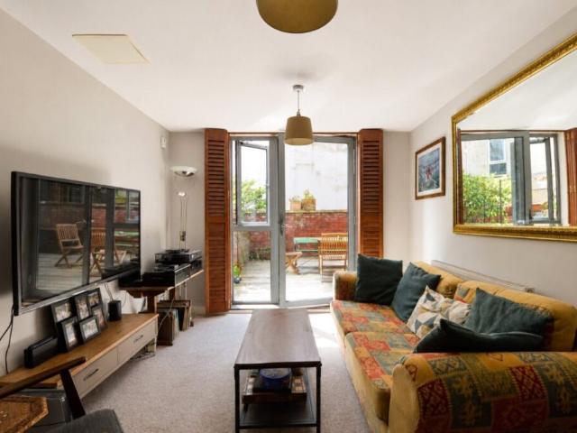 Apartment at Bath Buildings, Bristol