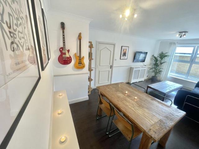 Room at Bath Grove, Greater London