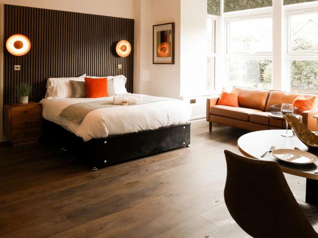 Apartment at Bath Road, Farmborough