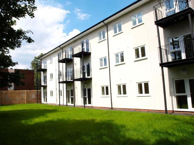 Apartment at Bath Road, Greater London