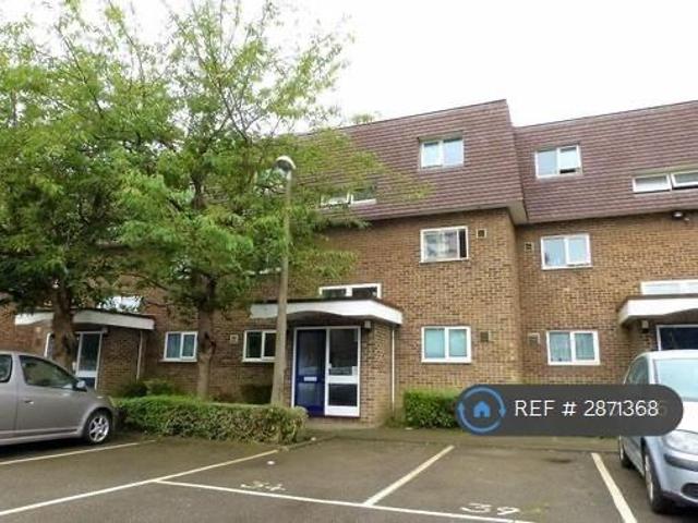 Apartment at Bath Road, Greater London