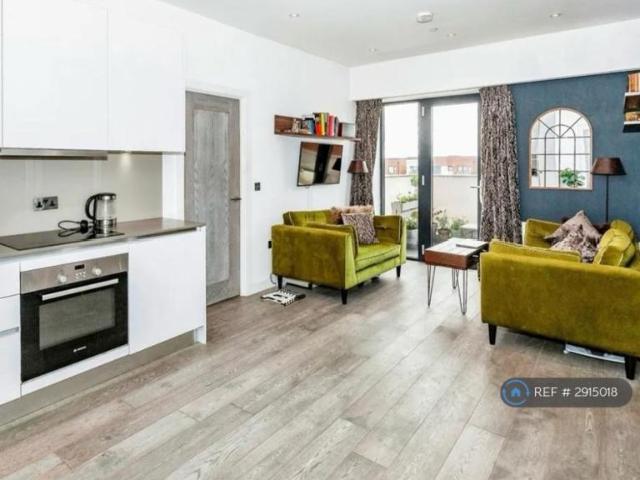 Apartment at Bath Road, Slough