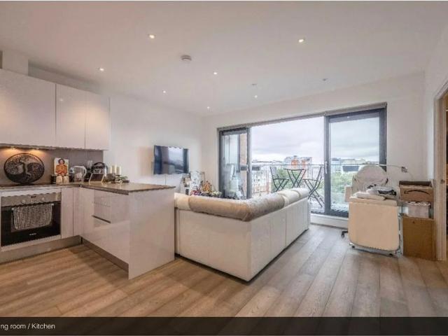 Apartment at Bath Road, Slough