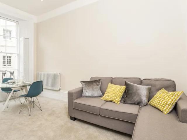 Apartment at Bathurst Street, City of Westminster