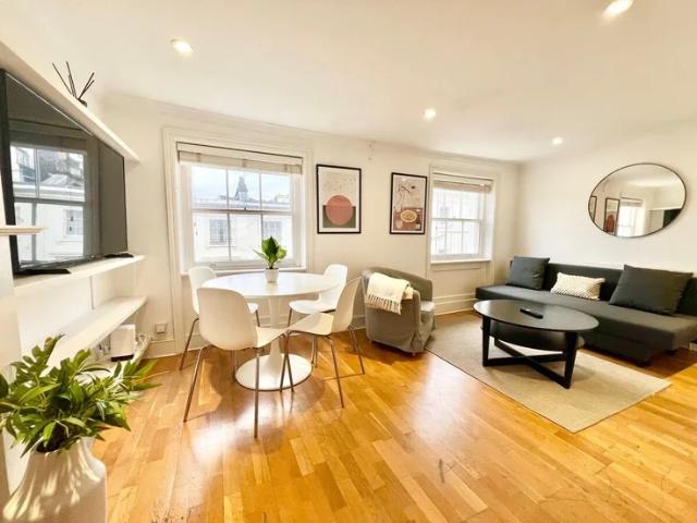 Apartment at Bathurst Street, City of Westminster