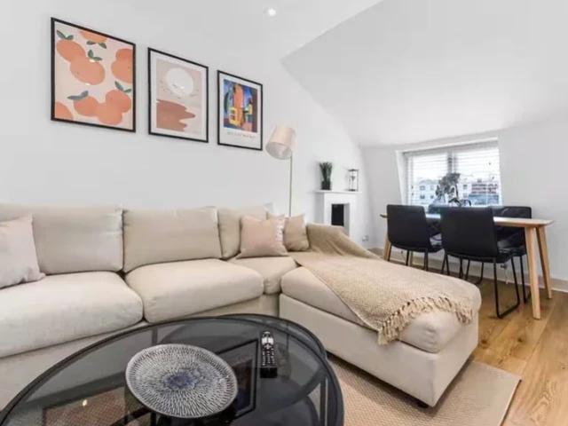 Apartment at Bathurst Street, City of Westminster