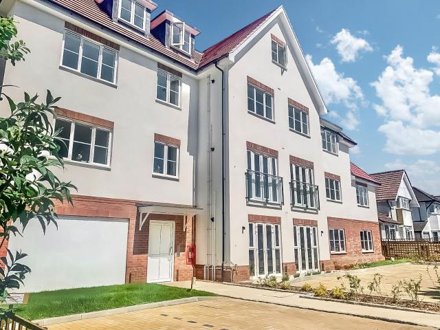 Apartment at Bathurst Walk, Richings Park