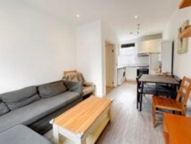 Apartment at Battersea Church Road, Greater London