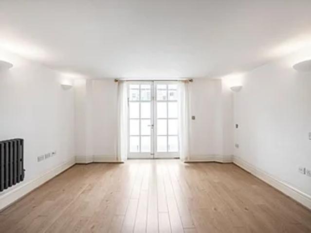 Apartment at Battersea Park Road, Greater London