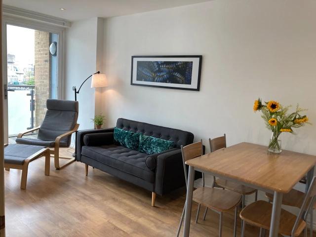 Apartment at Battersea Park Road, Greater London