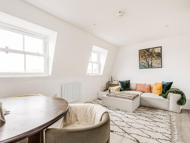 Apartment at Battersea Park Road, Greater London