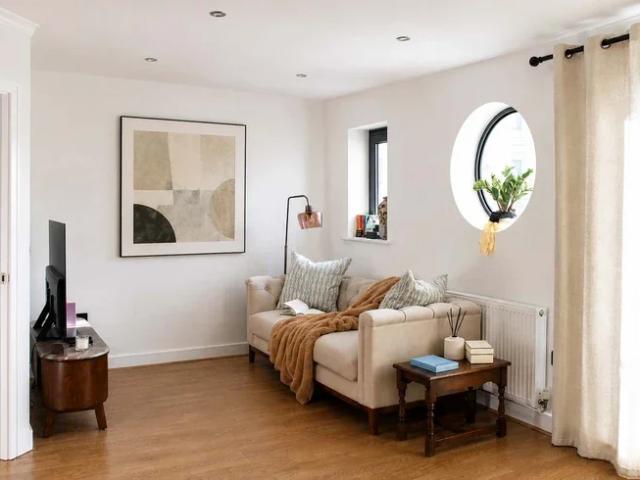 Apartment at Battersea Park Road, Greater London