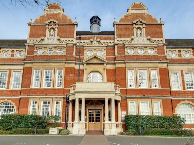 Apartment at Battersea Park Road, Greater London