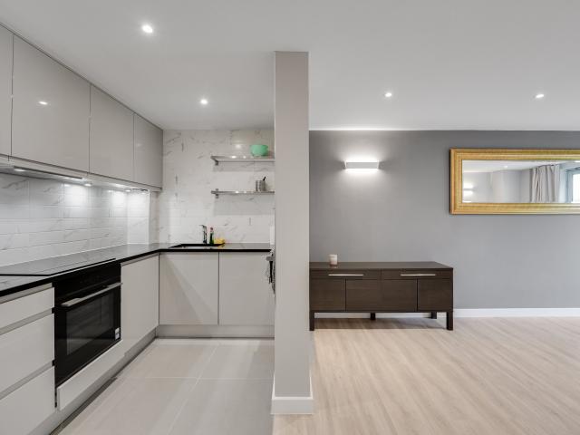 Apartment at Battersea Park Road, Greater London