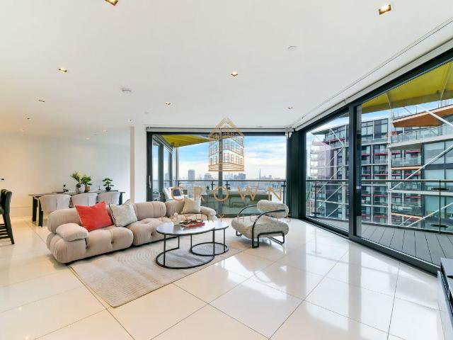 Apartment at Battersea Park Road, Greater London