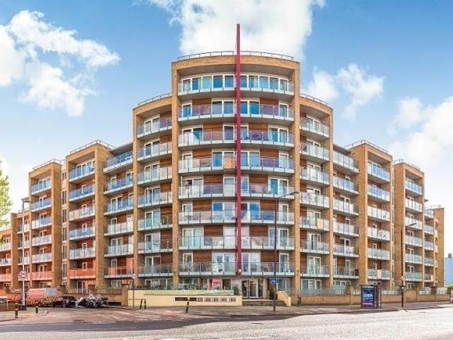 Apartment at Battersea Park Road, Greater London