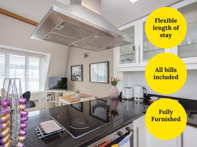 Apartment at Battersea Rise, Greater London